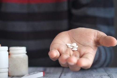 5 Big Reasons Not to Use Prednisone for Acne
